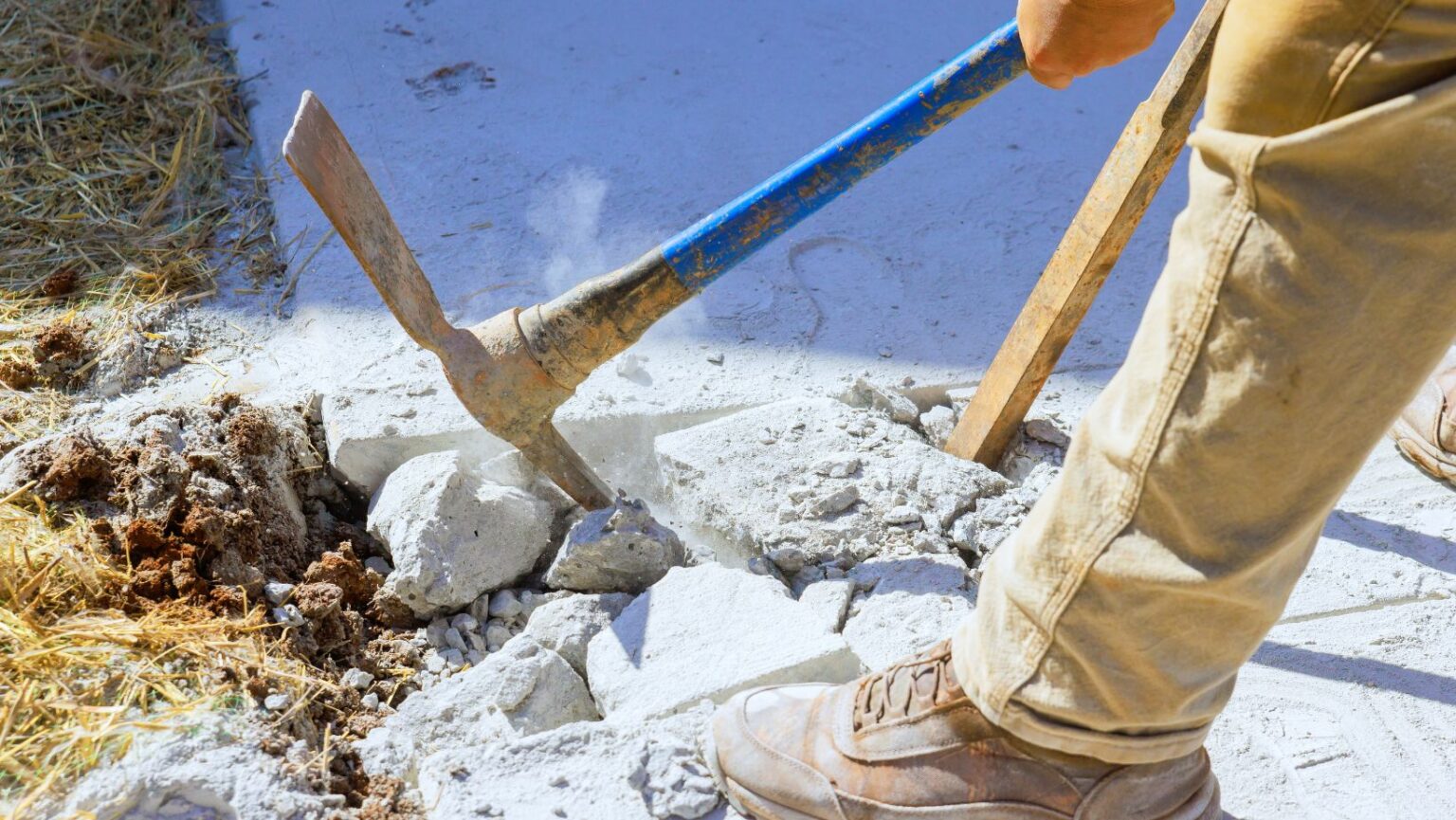 The Ultimate Step: How to Craft a Pickaxe - Important Cool